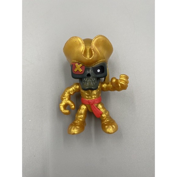 moose toys | Toys | Treasure X Skeleton Pirate Eye Patch Action Figure ...